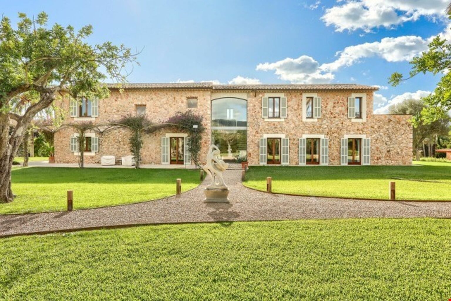 Imponente finca de piedra con privacidad absoluta y vistas a la ...